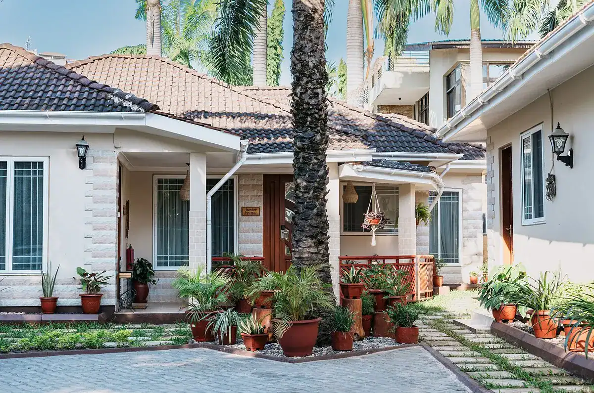 Amariah Hotel Mikocheni - Estancia acogedora African Safari